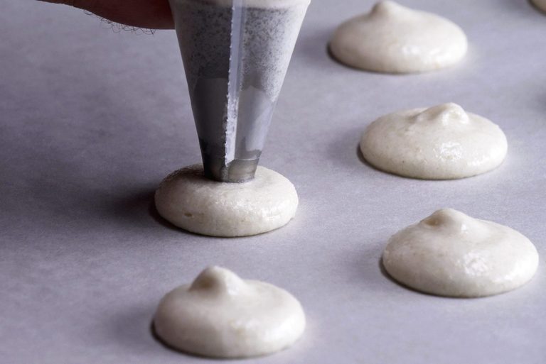 How to Make Macarons at Home – BNCAKE.COM – USEFUL INFORMATIONS ABOUT CAKE